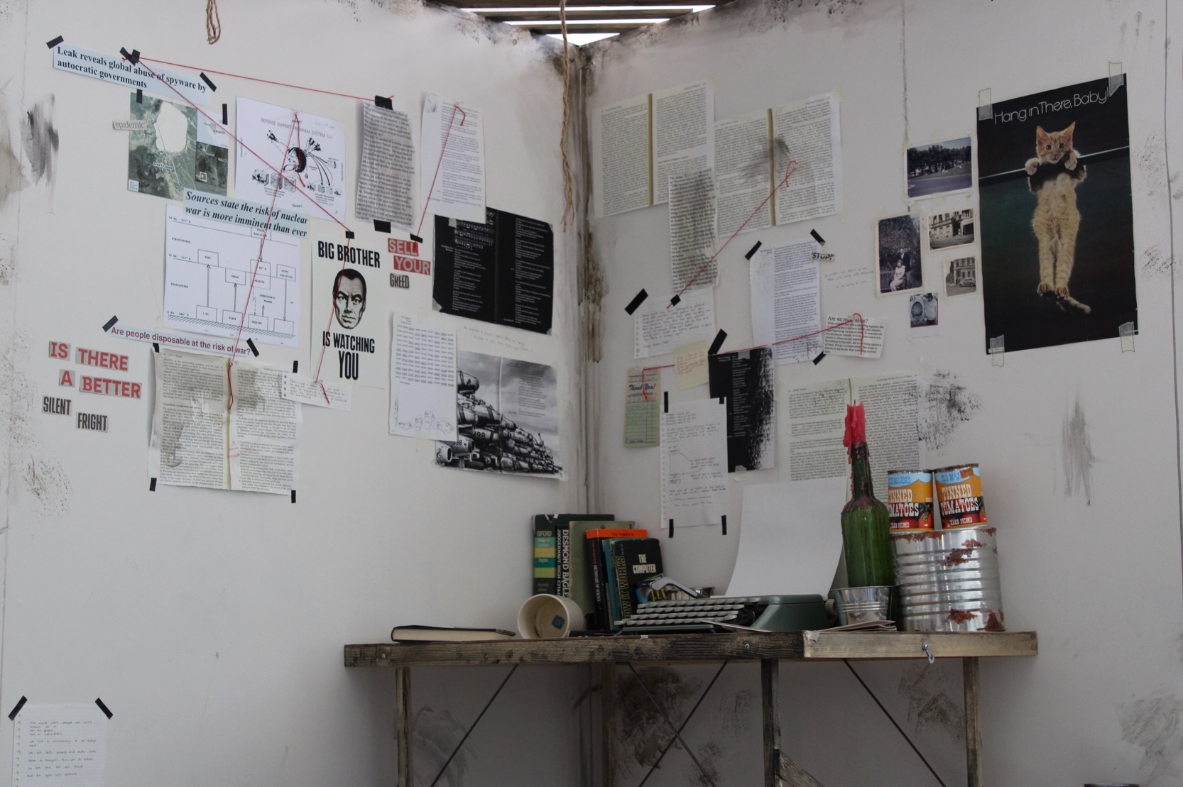 Foxhole - Phoebe Alice Rayner - UAL Showcase